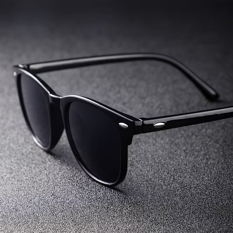 Classic Retro UV400 Sunglasses for Men – Timeless Black Full-Rim Style ...